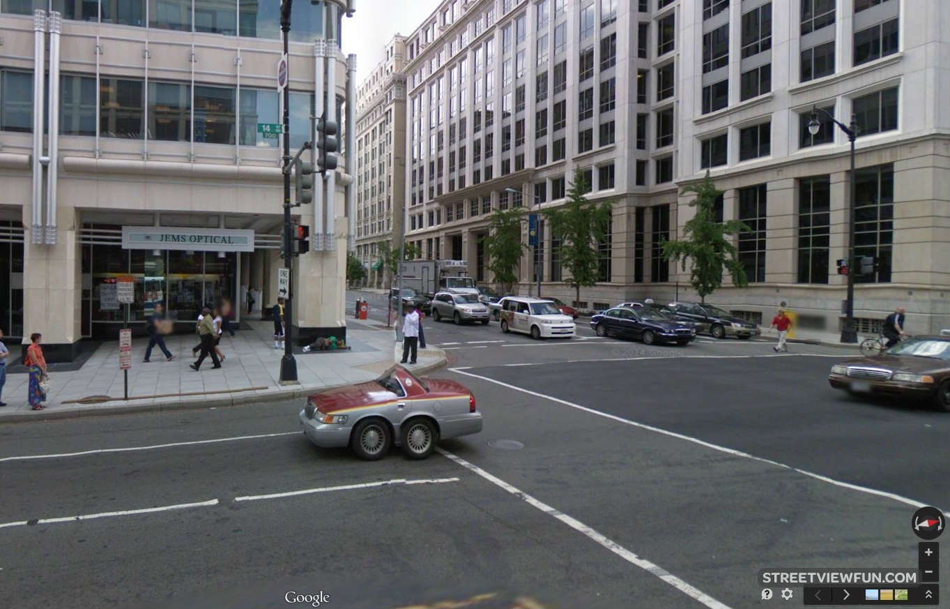 Tiny car - STREETVIEWFUN
