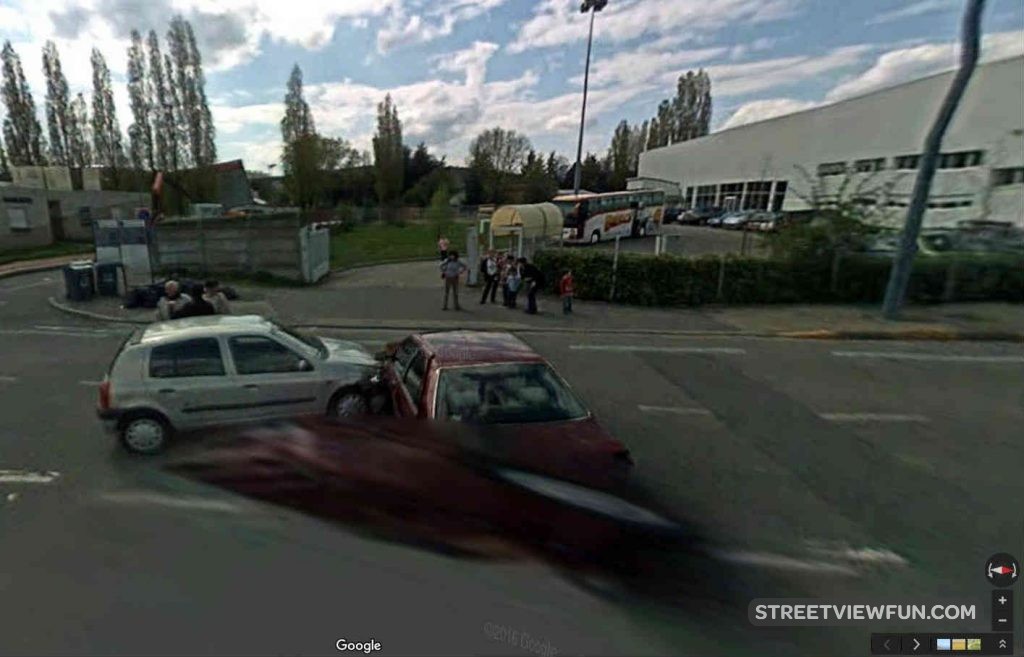 Crash - STREETVIEWFUN