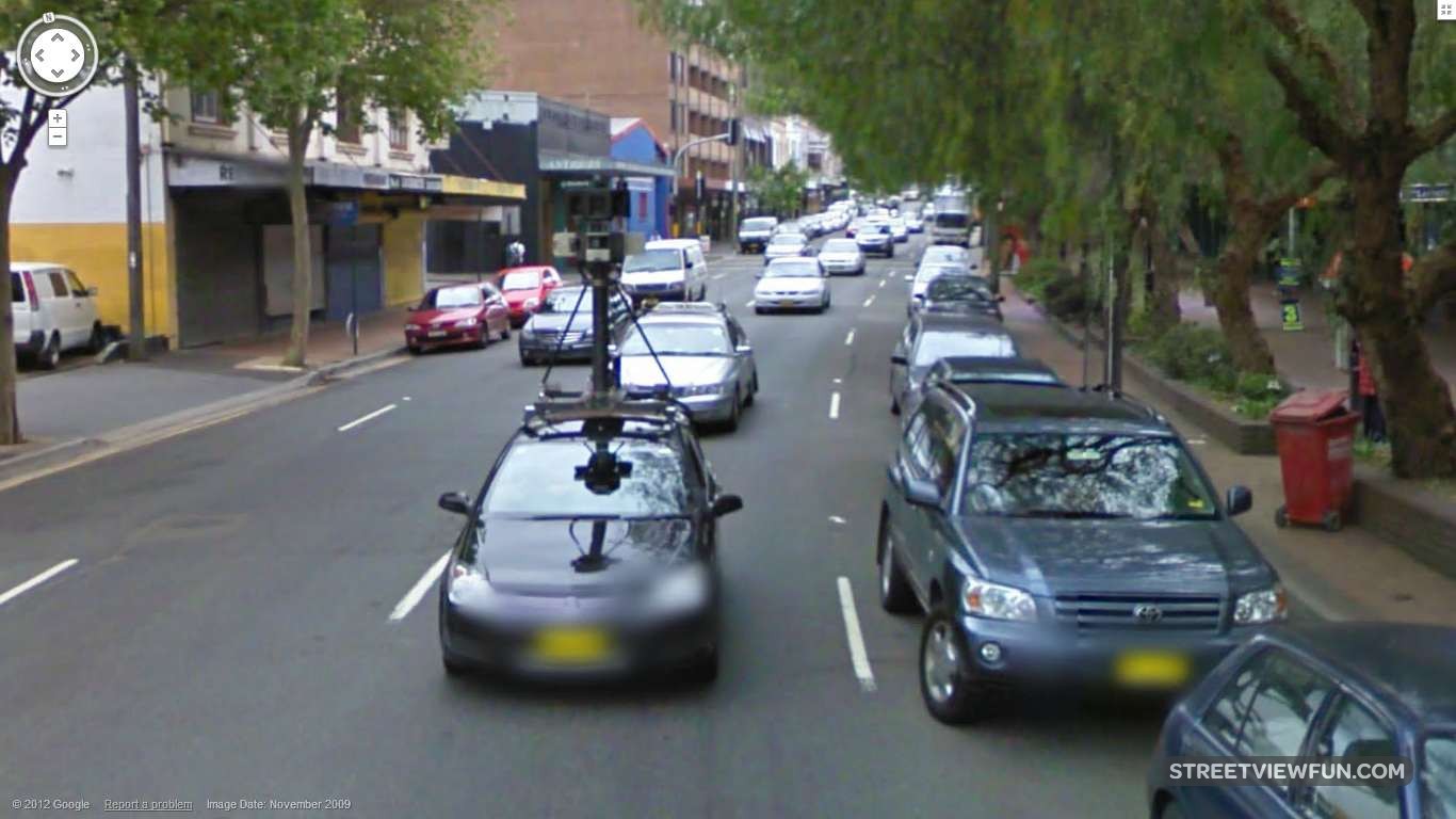 Street View camera following Street View camera - STREETVIEWFUN