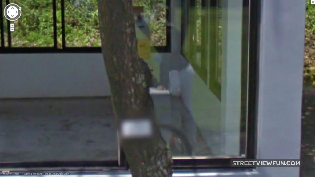 Street View trike hit a woman in Taiwan - watch her fall - STREETVIEWFUN