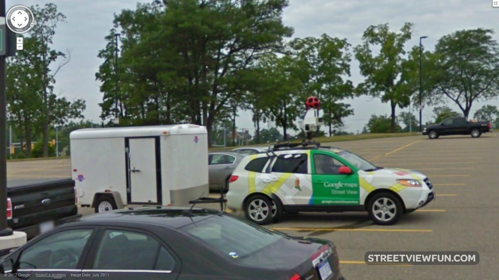 Google at parking lot in Michigan - STREETVIEWFUN