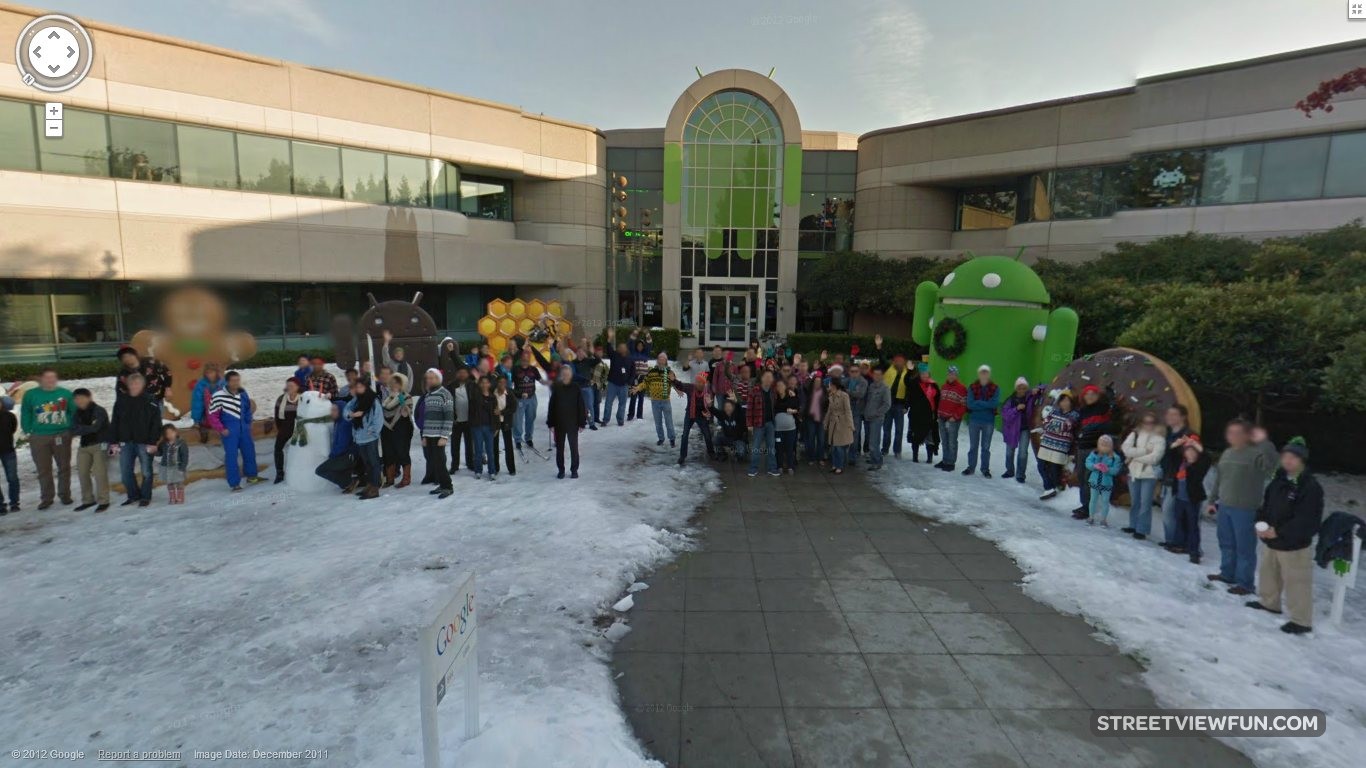 It's winter at Google Headquarters - STREETVIEWFUN