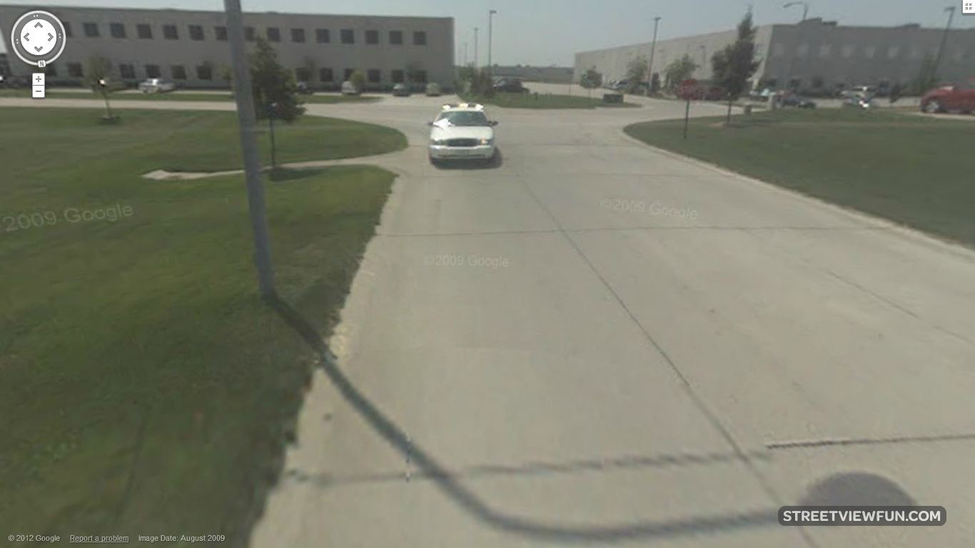Police chasing google car - STREETVIEWFUN