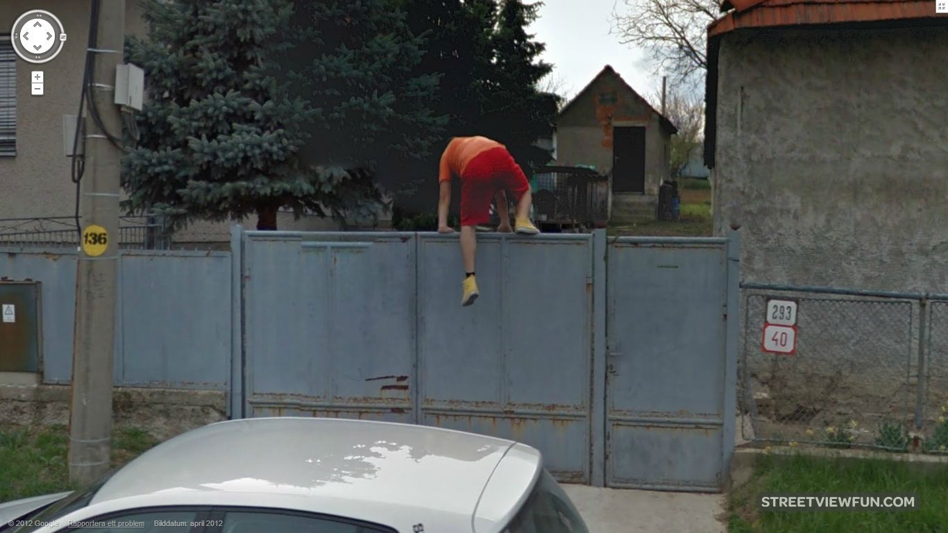 Climbing over a gate - StreetViewFun