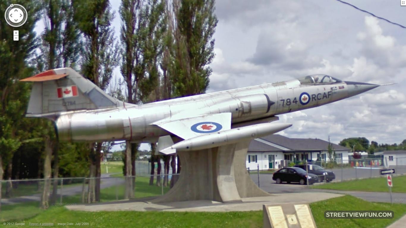 Canadian Jet - STREETVIEWFUN