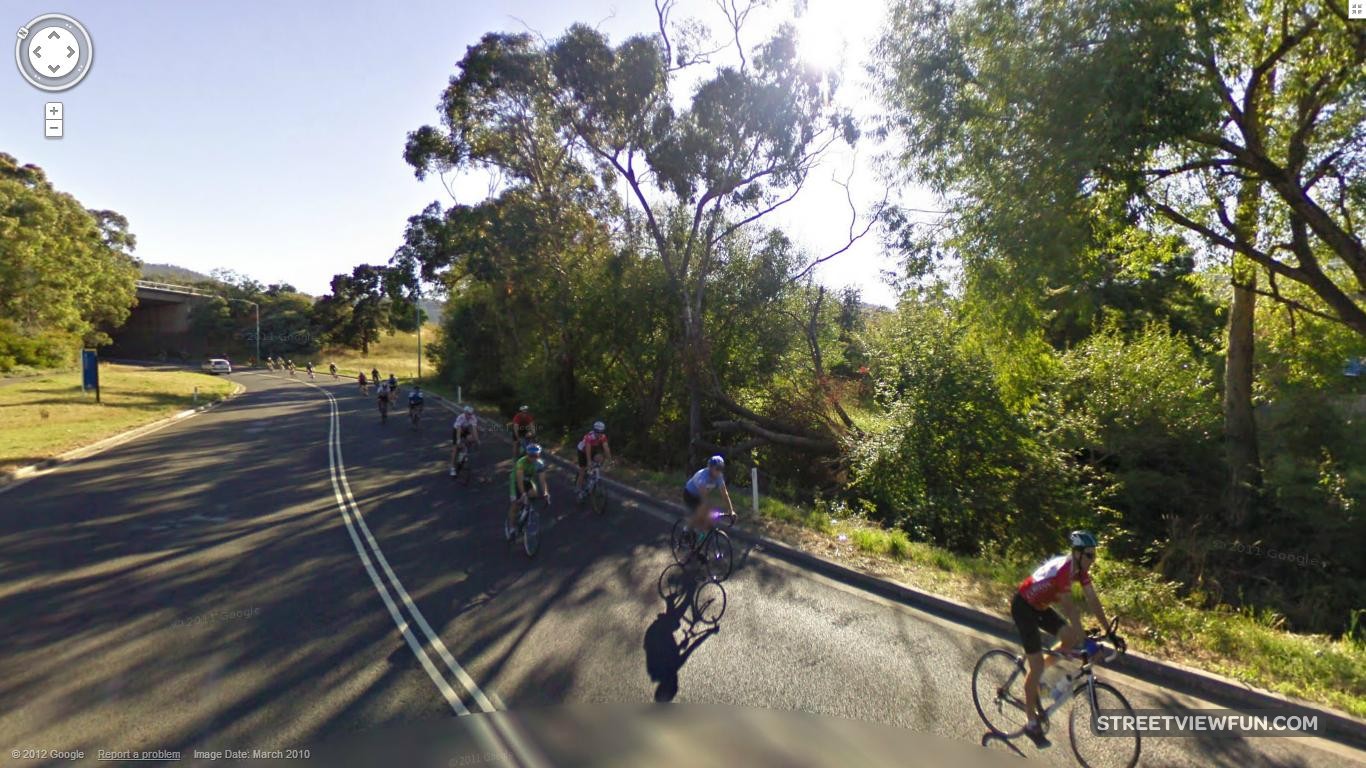 Cycling road race in Tasmania - STREETVIEWFUN