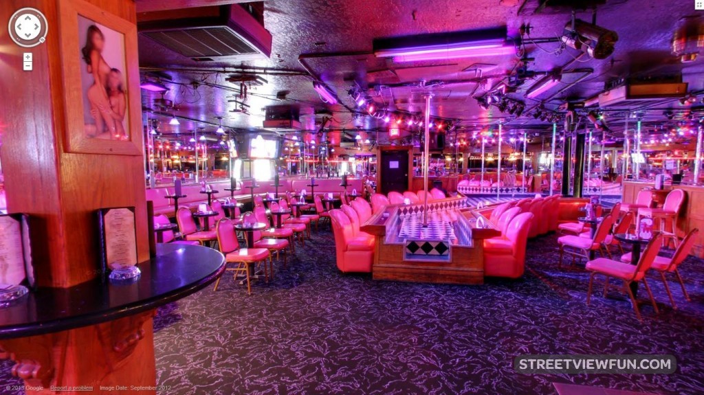 Pink Pole Dancing Club - STREETVIEWFUN