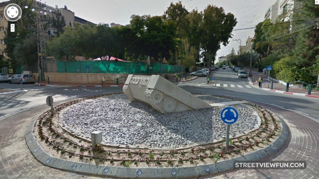 Tank monument in Israel - STREETVIEWFUN