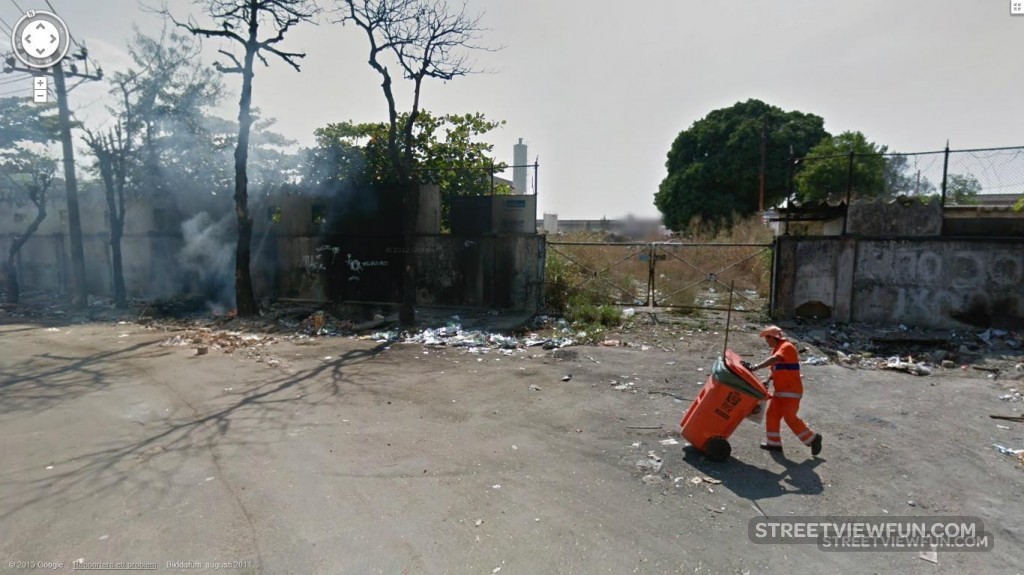 Burning street - StreetViewFun