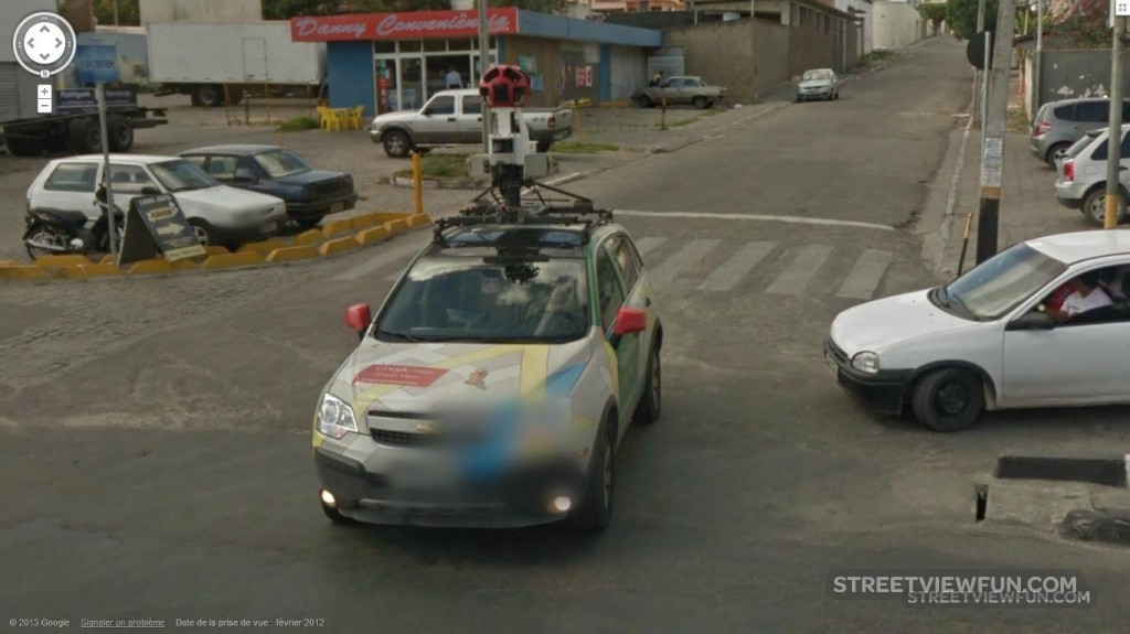 The Street View car in Brazil - STREETVIEWFUN