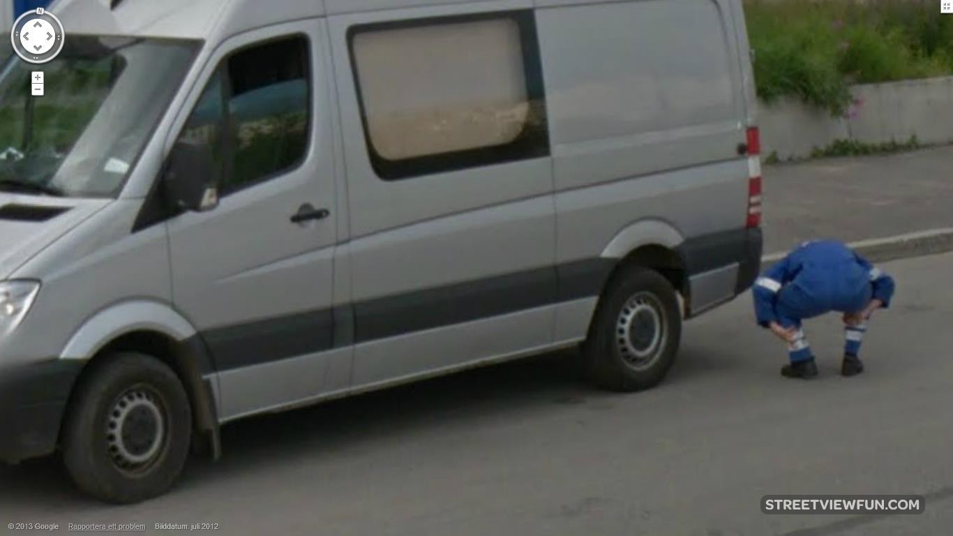 That is a weird position - StreetViewFun