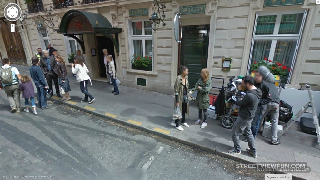 Movie set in Paris - STREETVIEWFUN