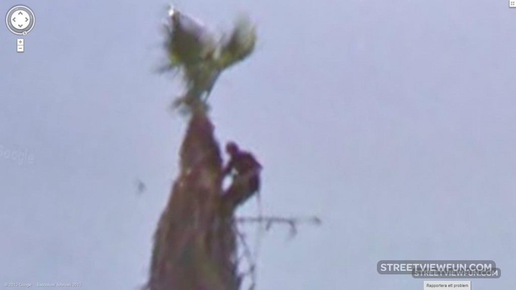 Dangerous work in Peru - STREETVIEWFUN