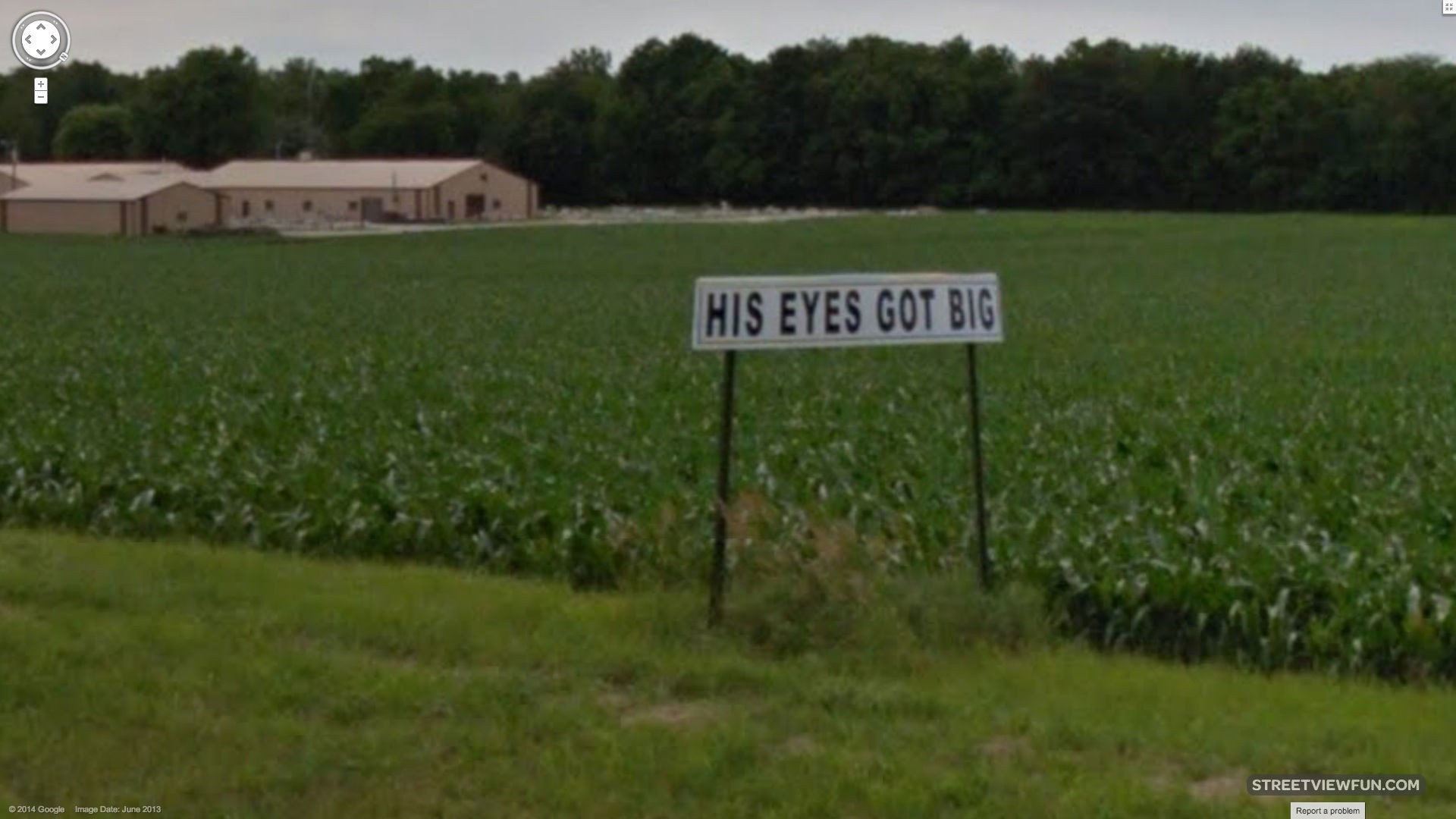 Series of signs along a highway - STREETVIEWFUN