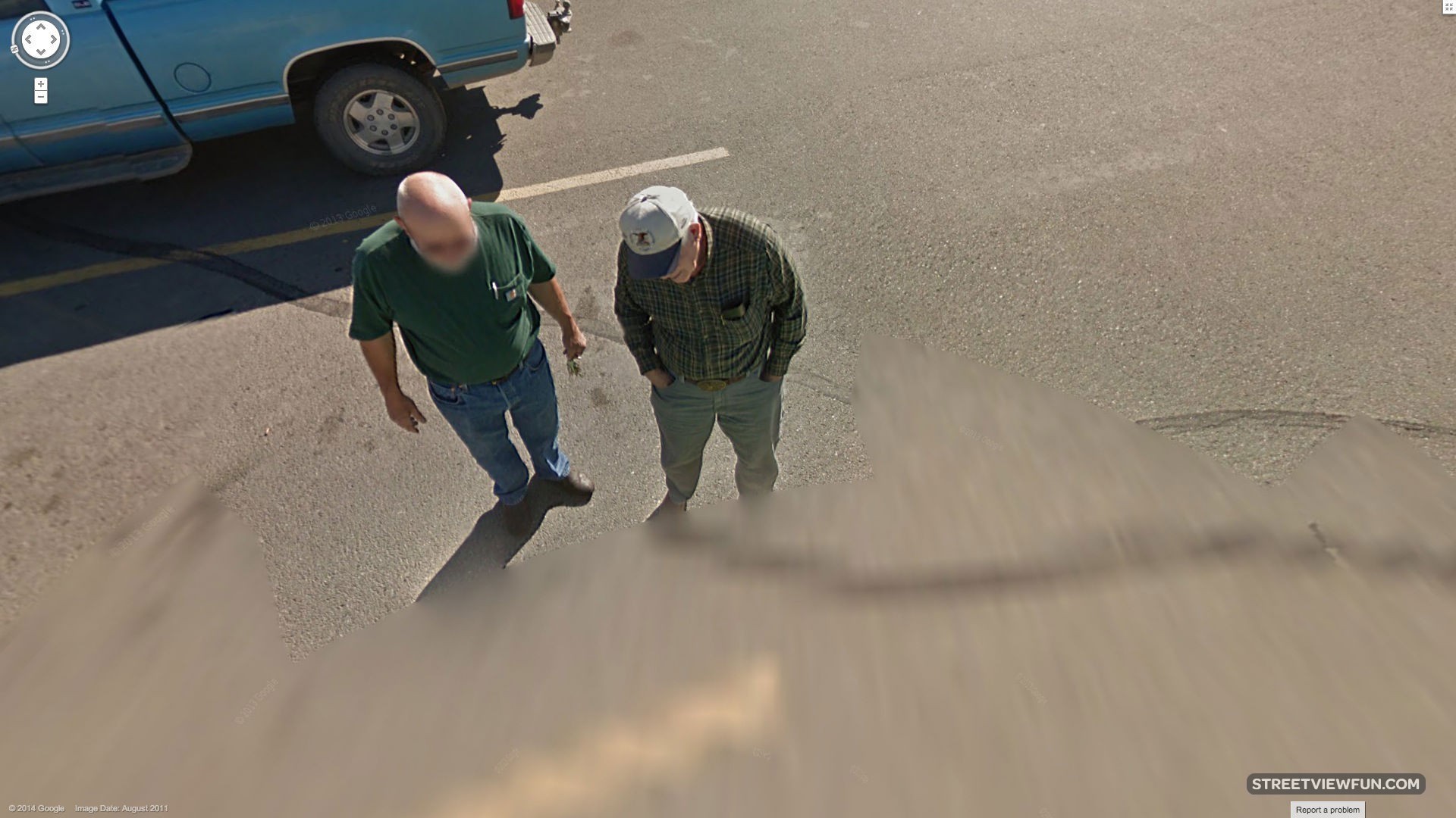 Checking it out - STREETVIEWFUN
