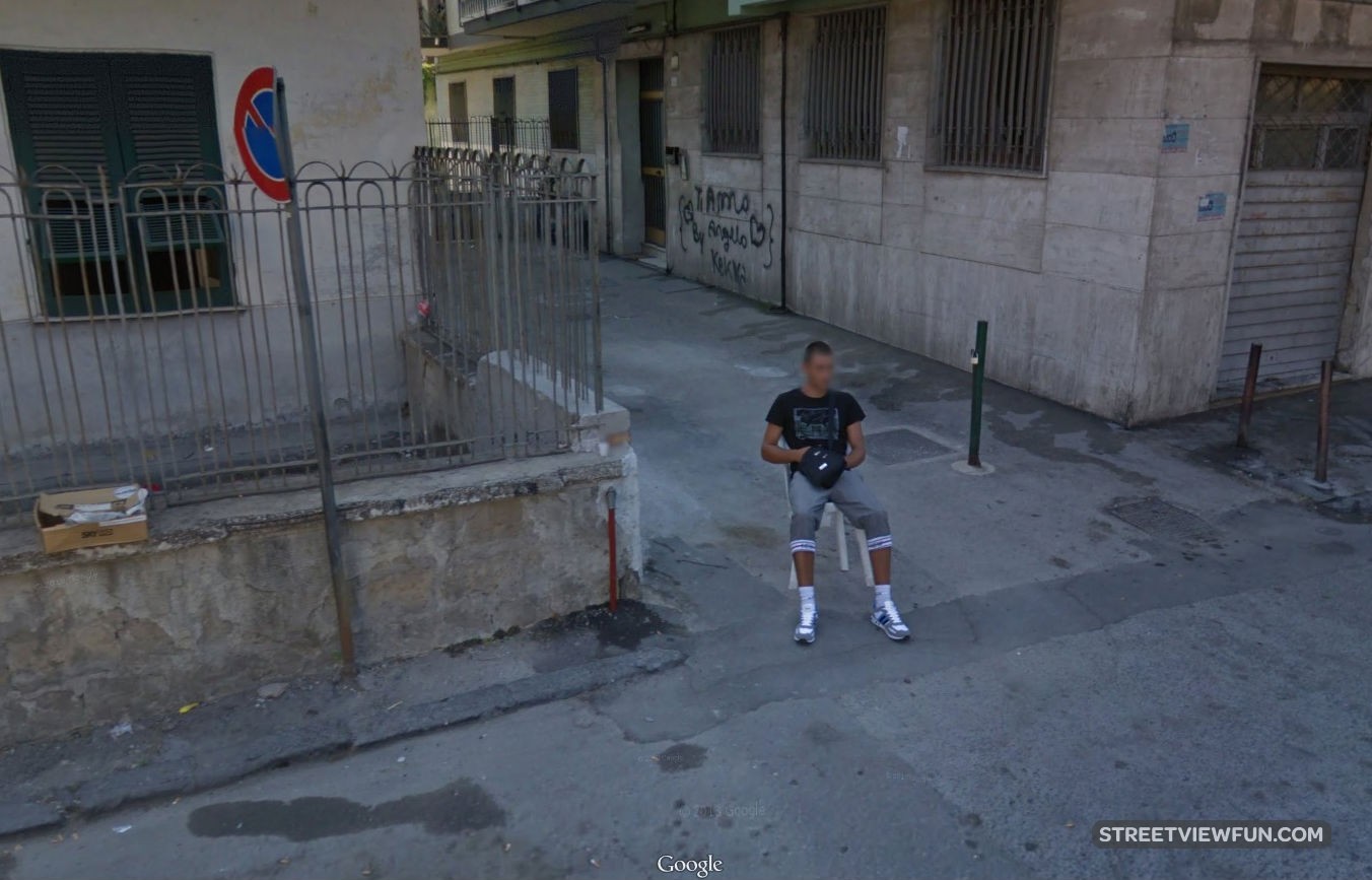 Guarding something - STREETVIEWFUN