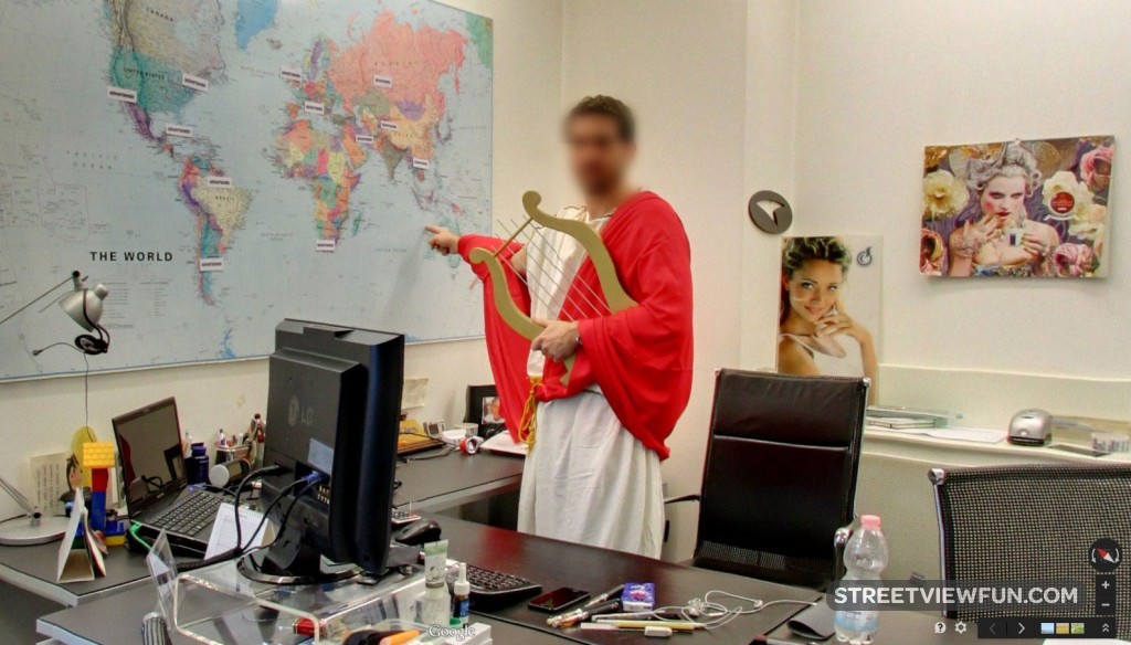 Weird people at work - STREETVIEWFUN