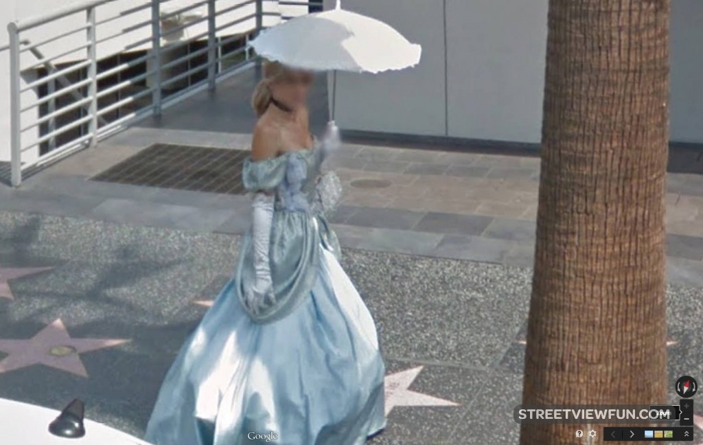 Modern lady - STREETVIEWFUN