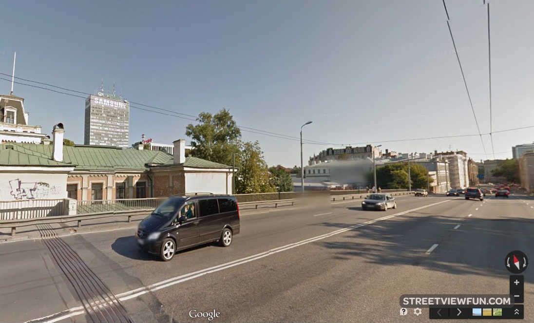 Hands up! – STREETVIEWFUN