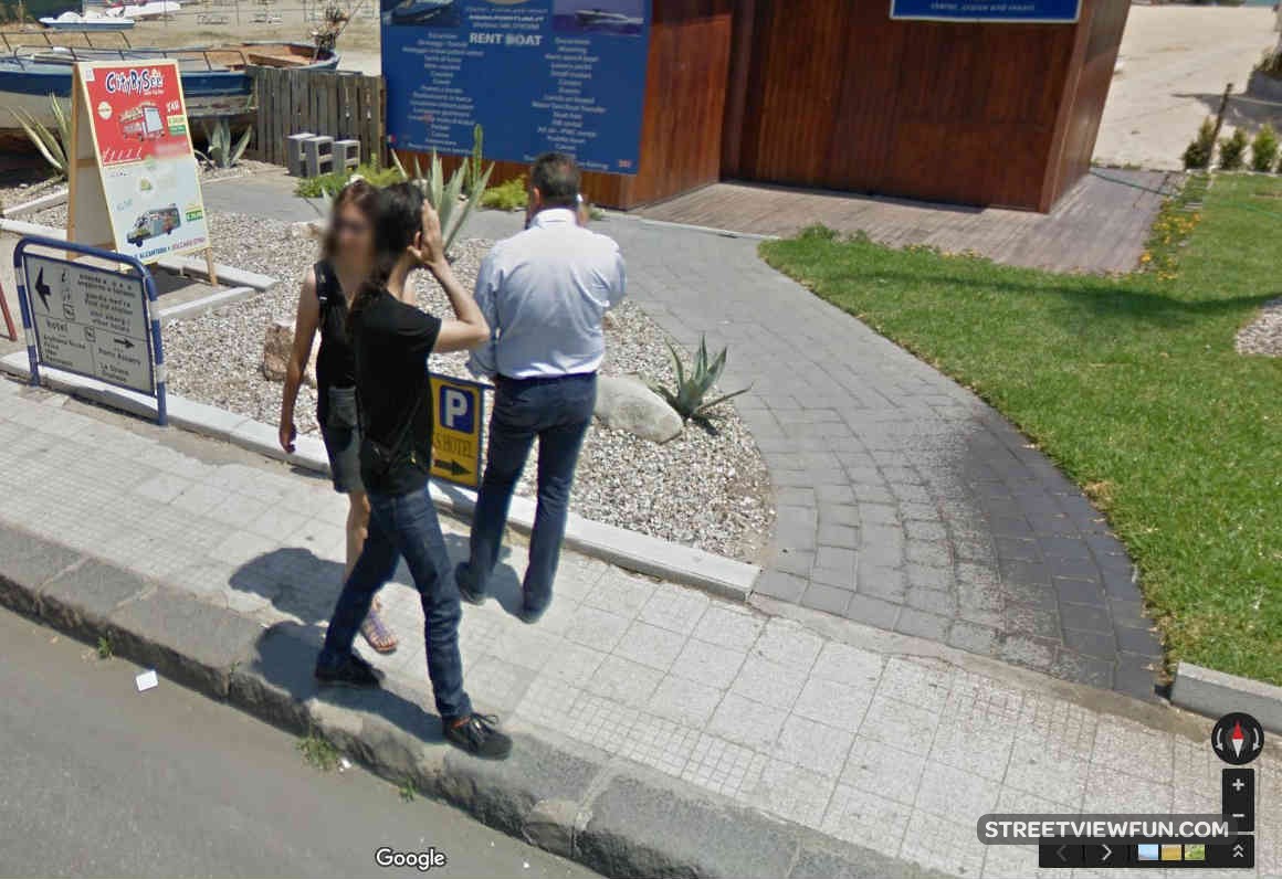 StreetViewFun | Oops… caught by Google?