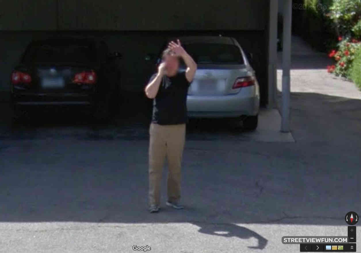 Hi to Google by phone - STREETVIEWFUN