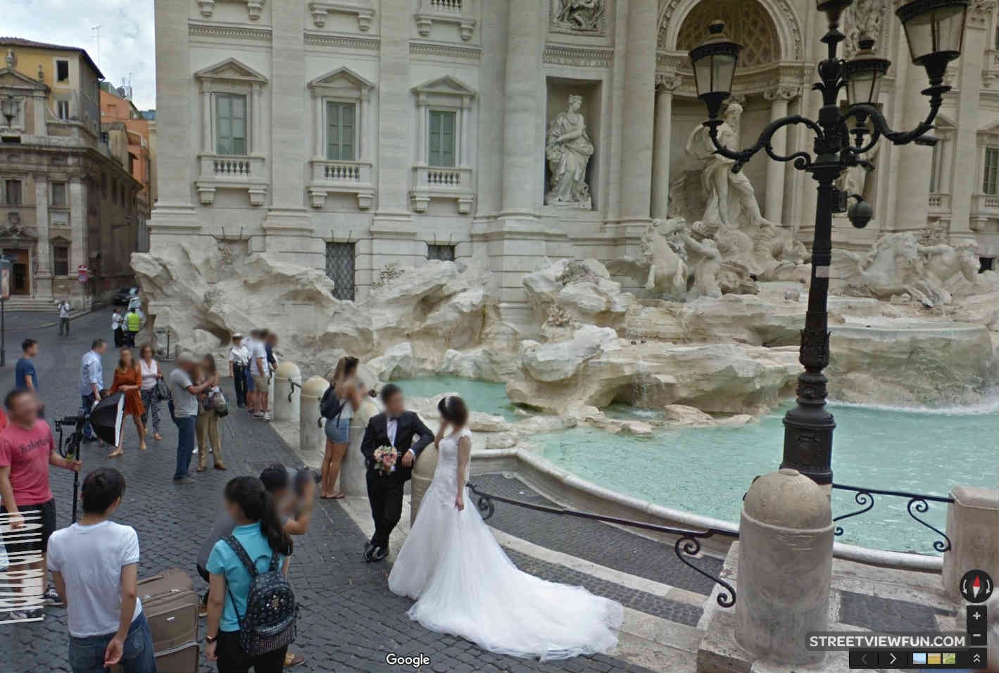 Marriage in Rome - STREETVIEWFUN