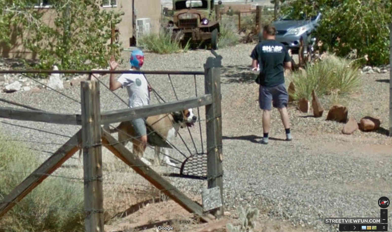 Nacho Libre dog riding - STREETVIEWFUN