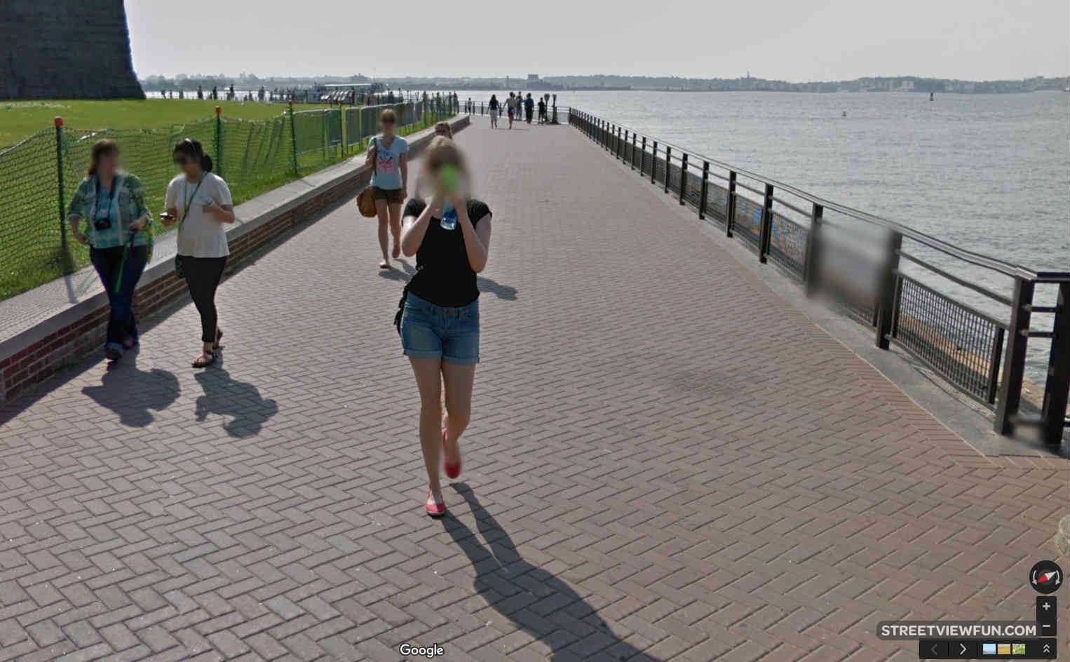 Chasing Google to get a photo of the Street View guy - STREETVIEWFUN