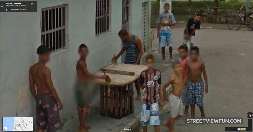 Playing ping pong - StreetViewFun