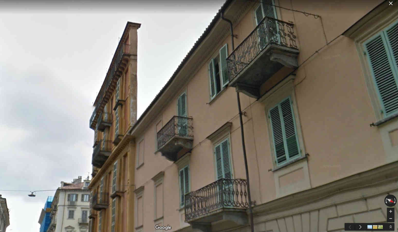 Thin building - STREETVIEWFUN