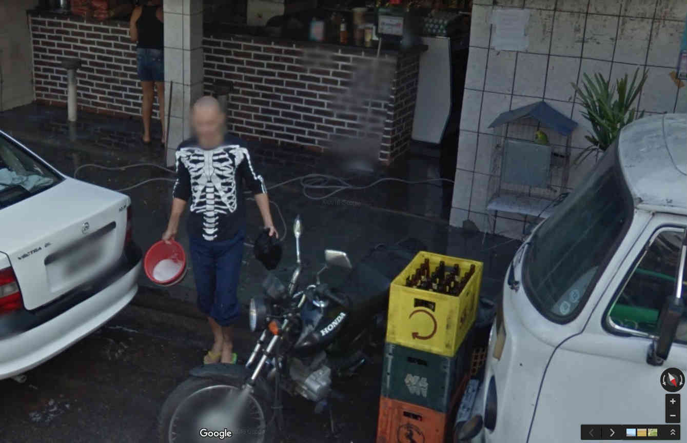 Skeleton - STREETVIEWFUN