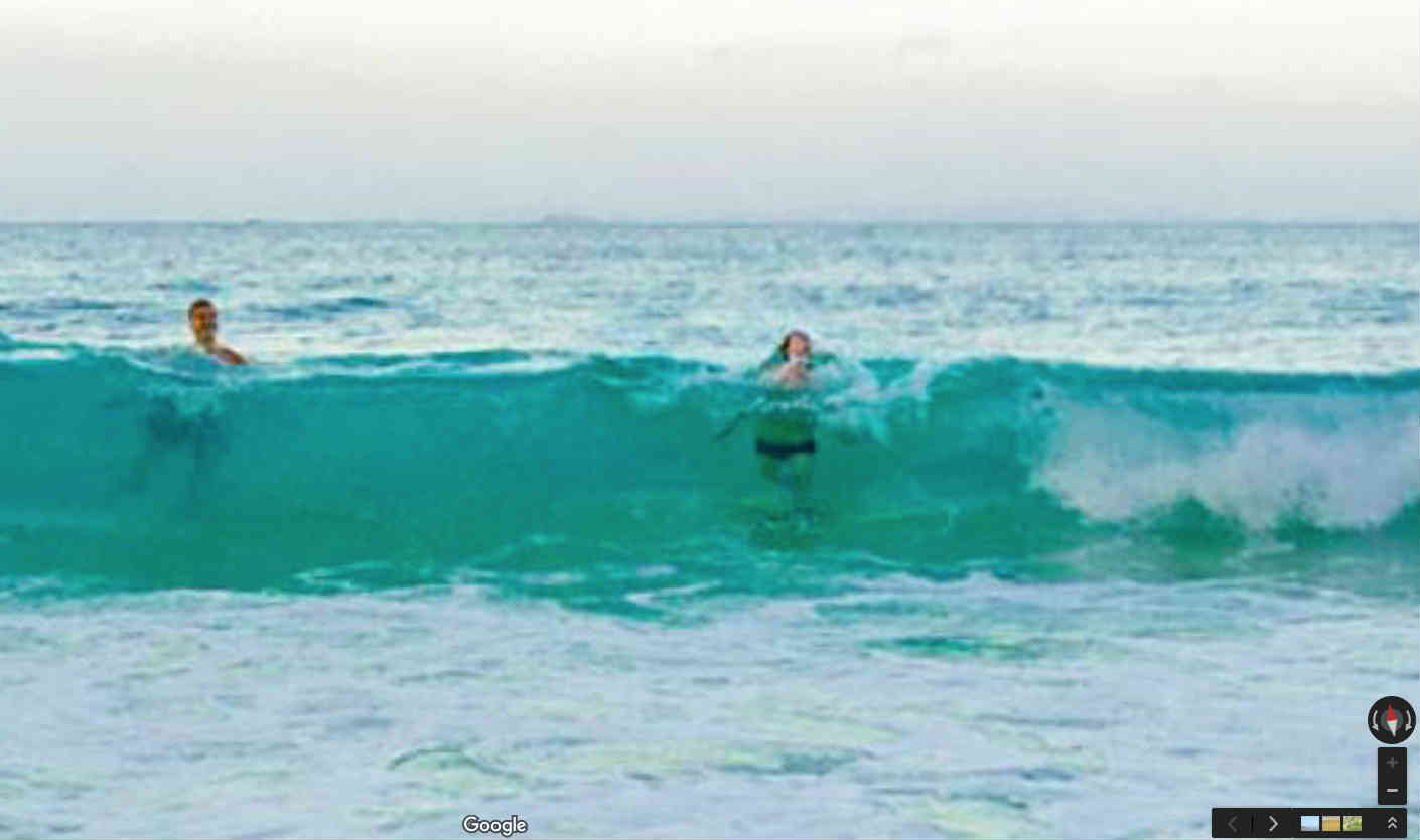 In the wave - STREETVIEWFUN