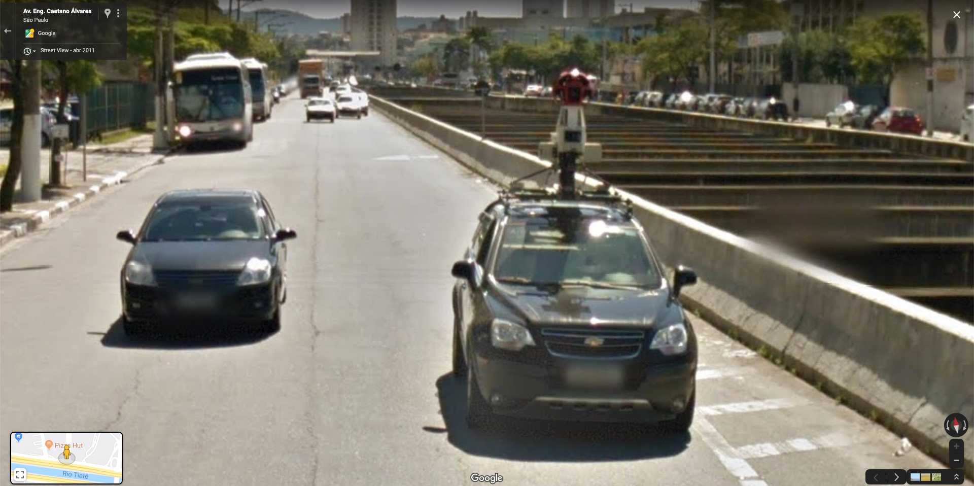 Google car see Google car - STREETVIEWFUN
