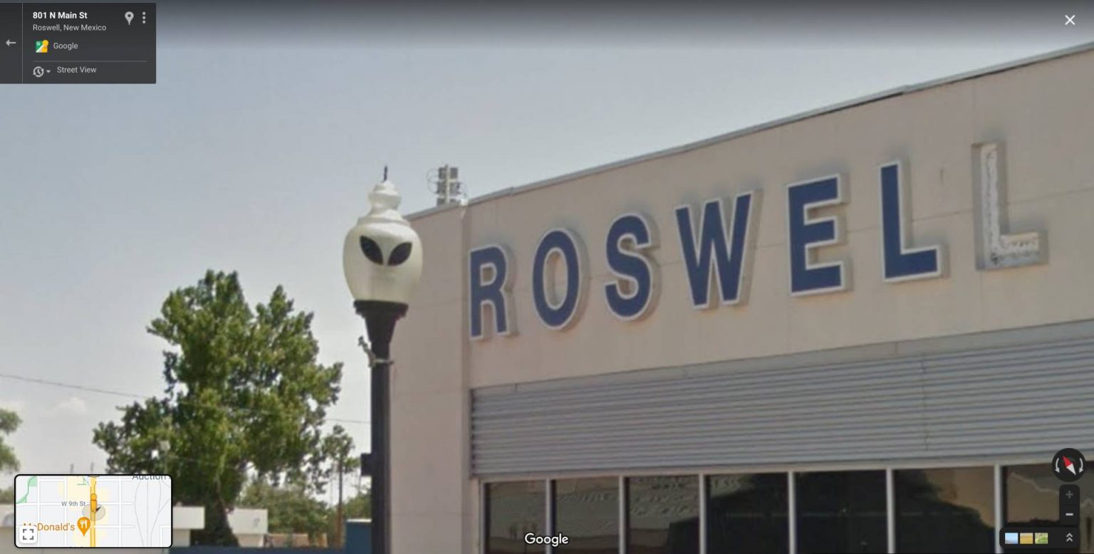 Alien Lamp - STREETVIEWFUN