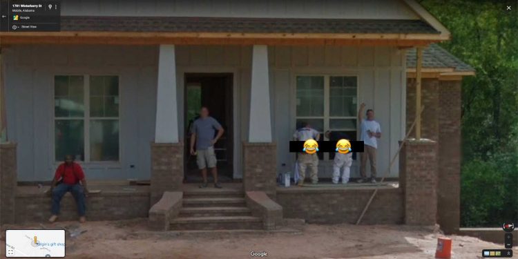 Two moons - STREETVIEWFUN