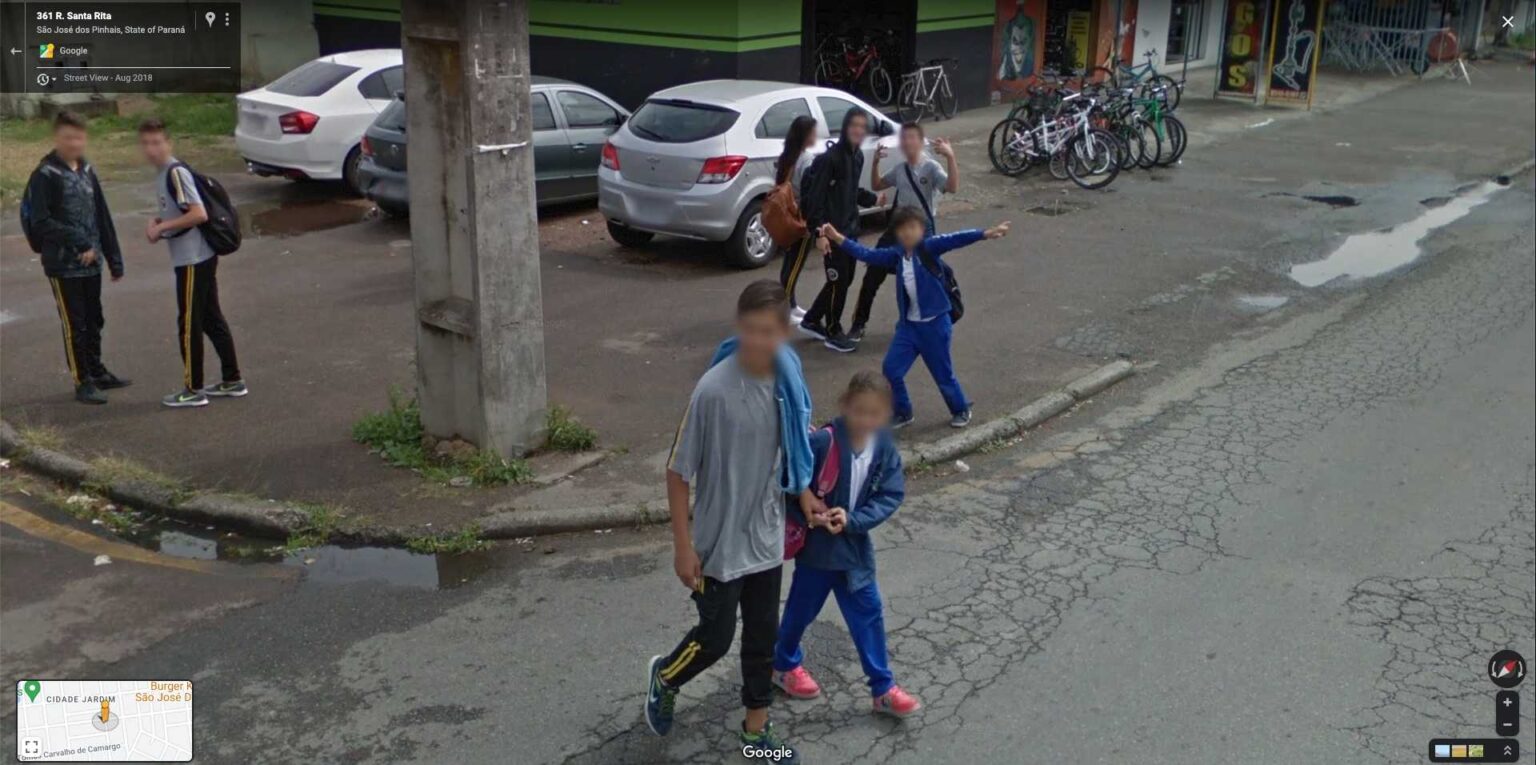 Celebrating the arrival of Google Maps Street View car - STREETVIEWFUN