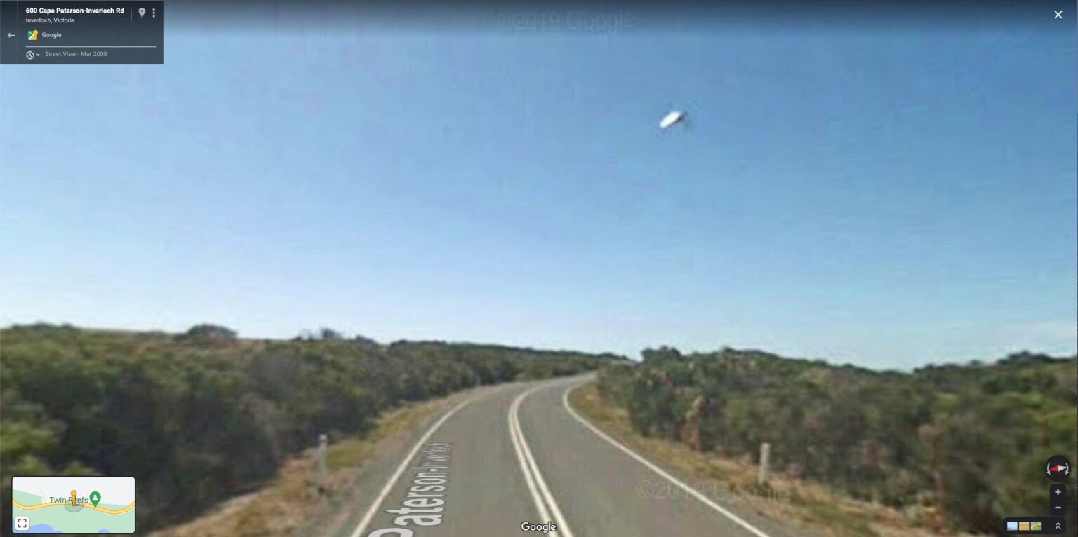 Google cameras caught an authentic UFO in Australia 🛸 - STREETVIEWFUN