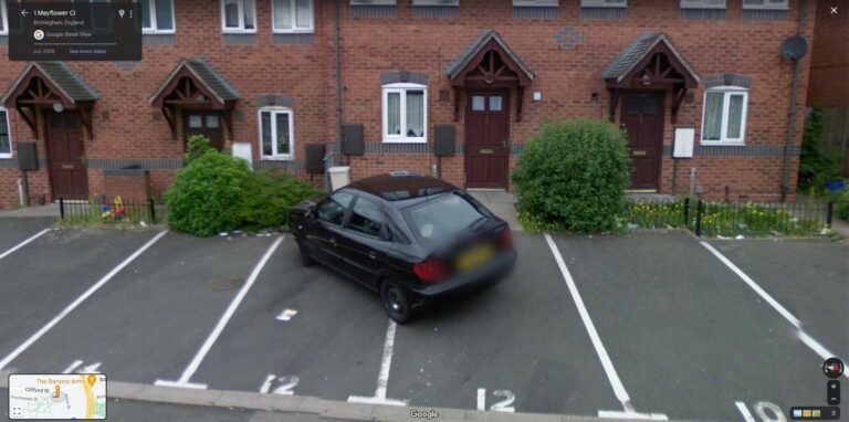 Wrong parking - STREETVIEWFUN