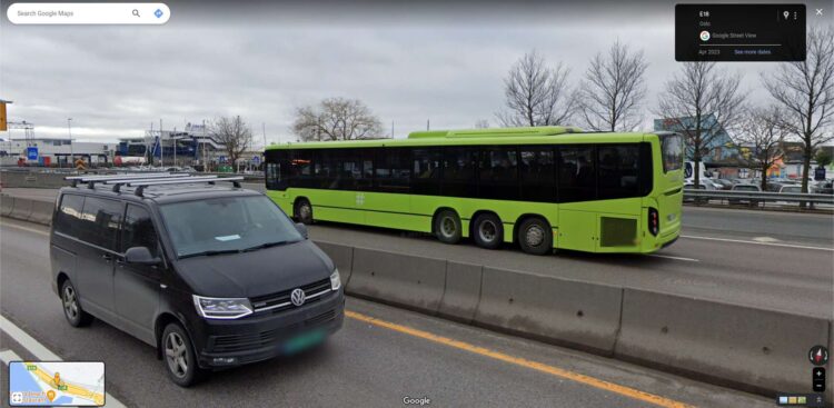 Long bus - STREETVIEWFUN