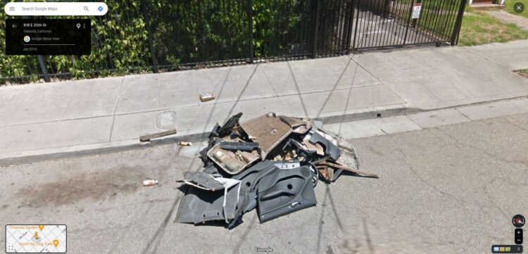 The car isn't that bad... - STREETVIEWFUN