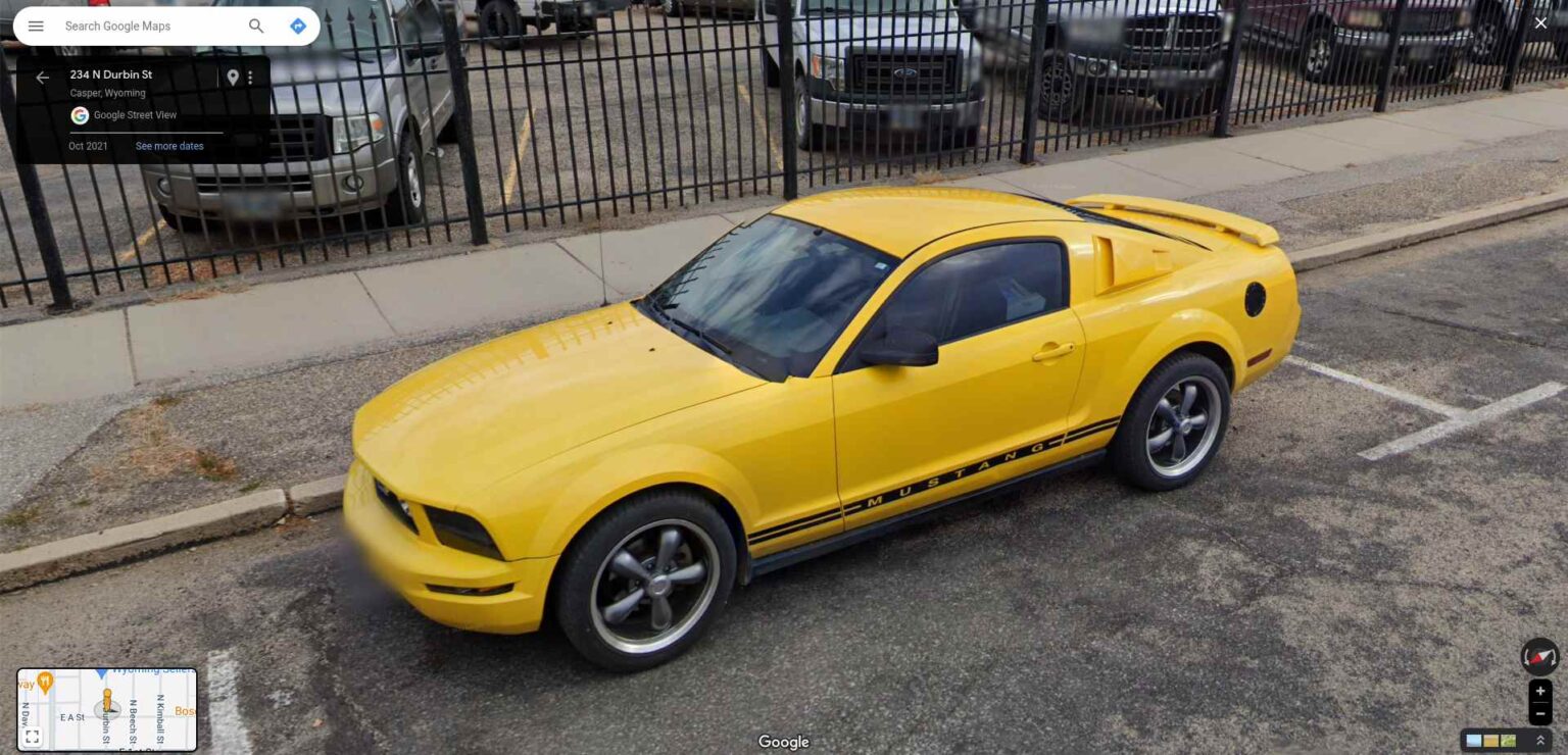 Yellow Mustang - STREETVIEWFUN