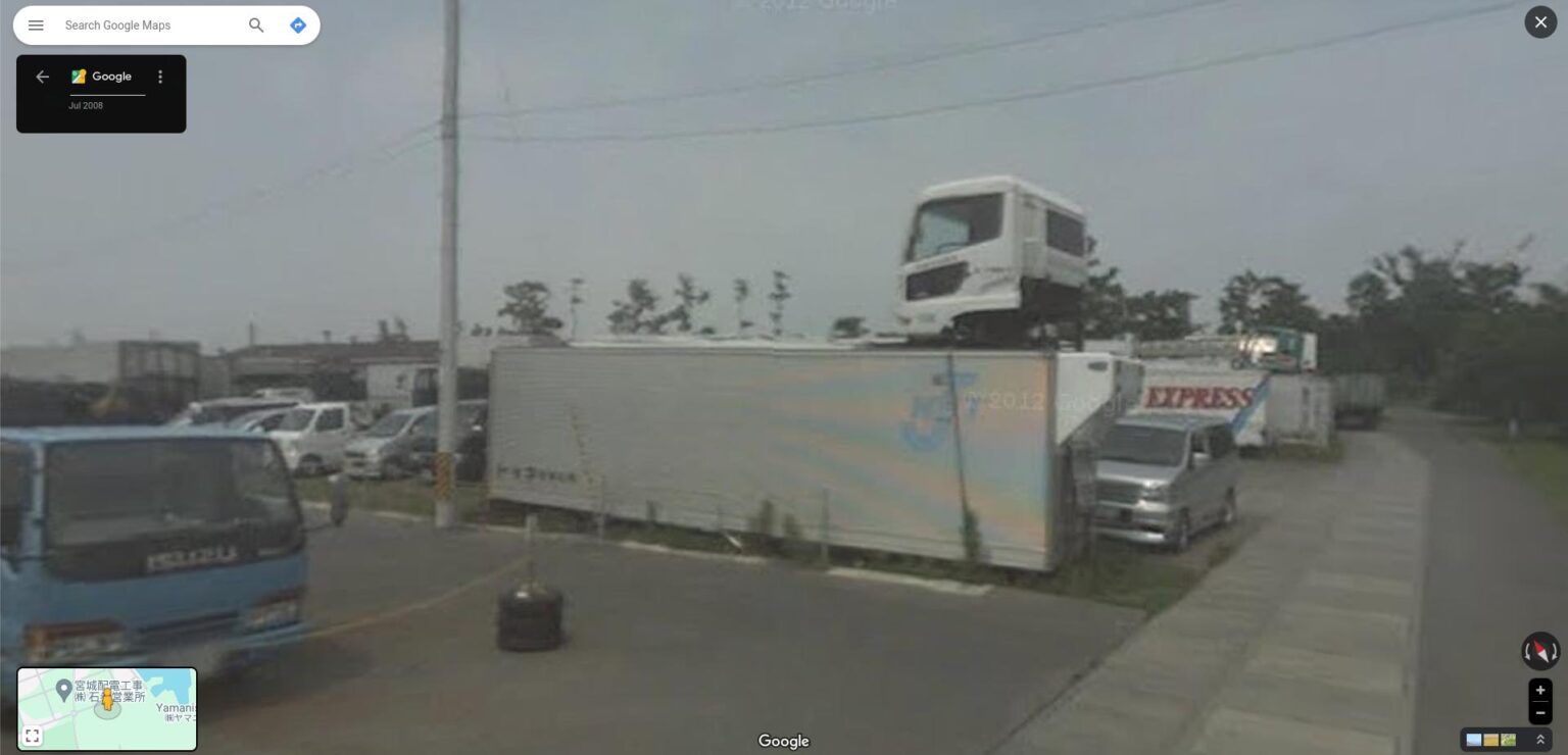 Truck cab on its trailer in Japan - STREETVIEWFUN