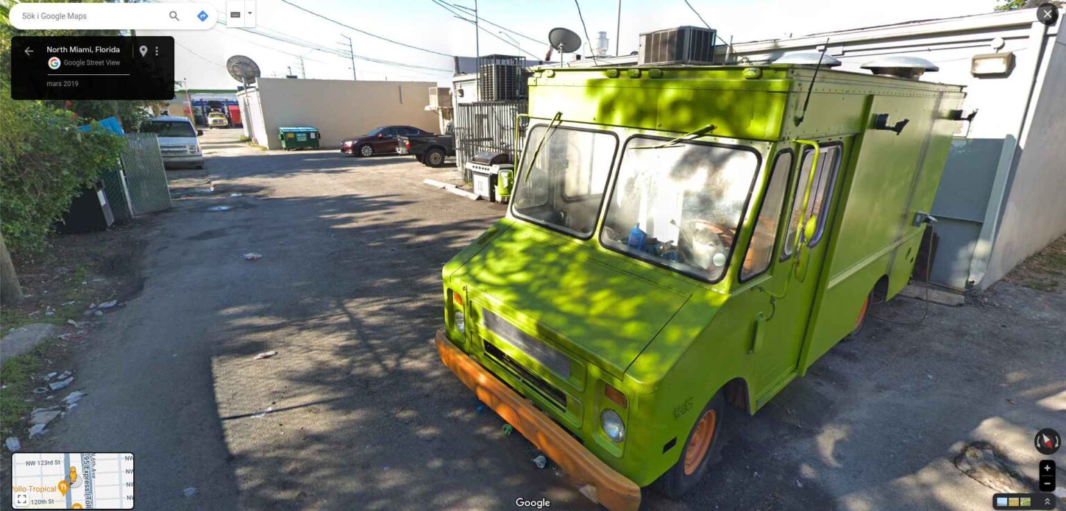 Green van - STREETVIEWFUN