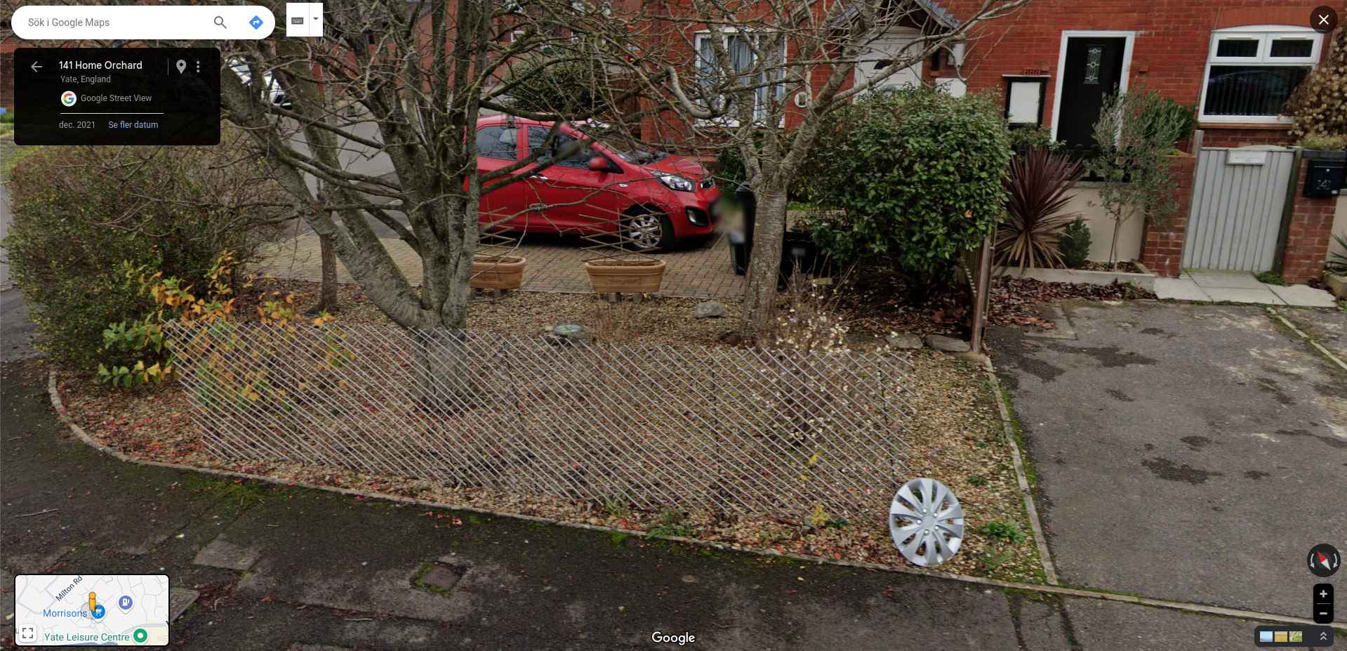 Lonely hubcap - STREETVIEWFUN