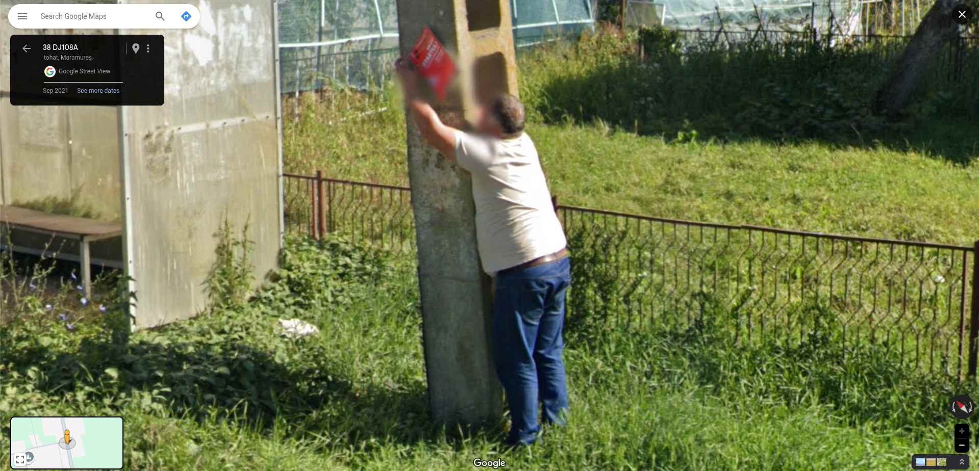 Hug a pole - STREETVIEWFUN