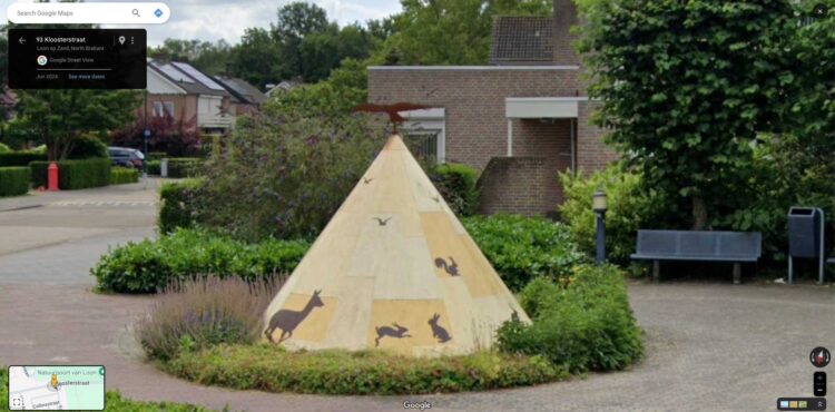 Strange pyramid - STREETVIEWFUN