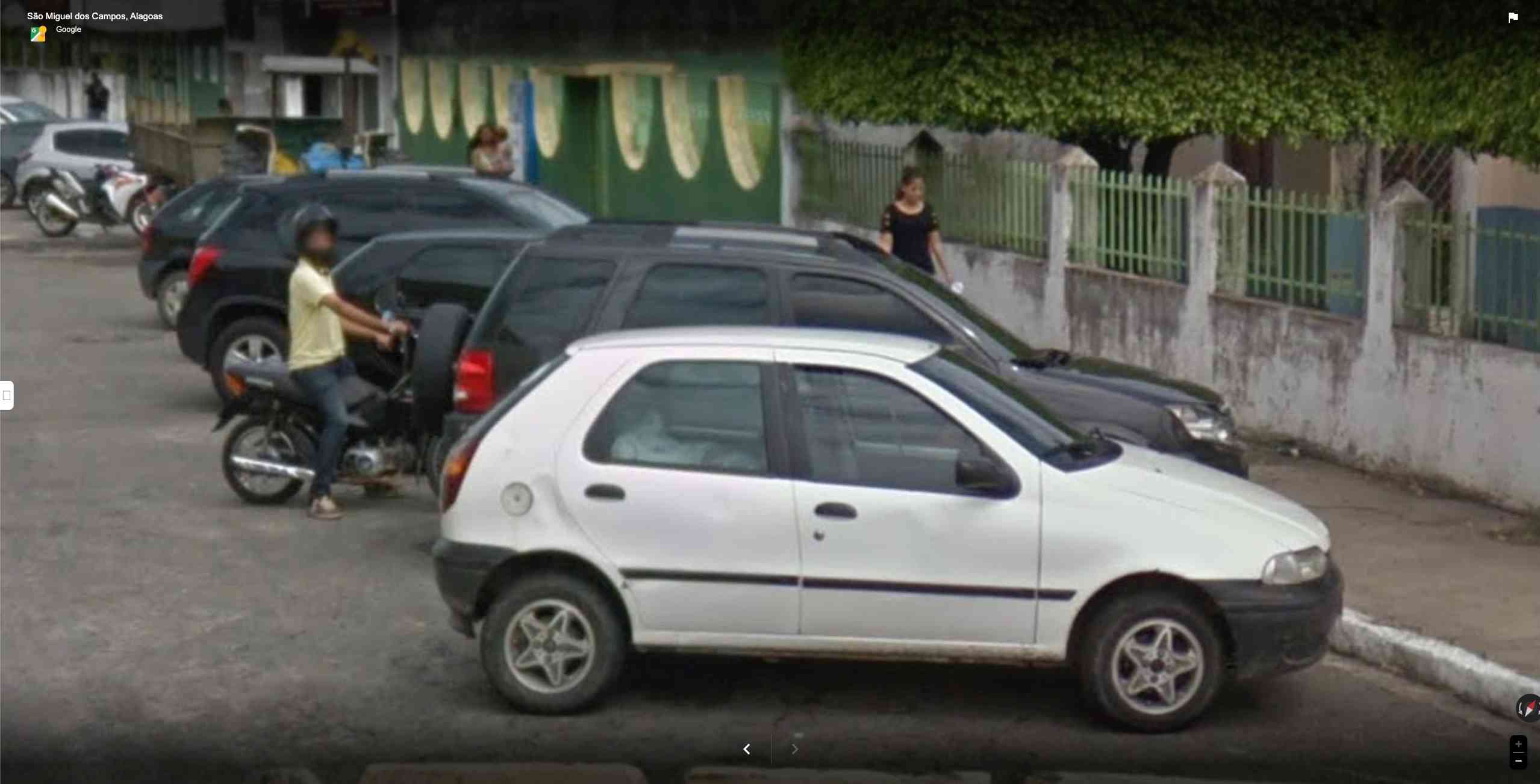 I hope that thing inside the car is a doll - STREETVIEWFUN