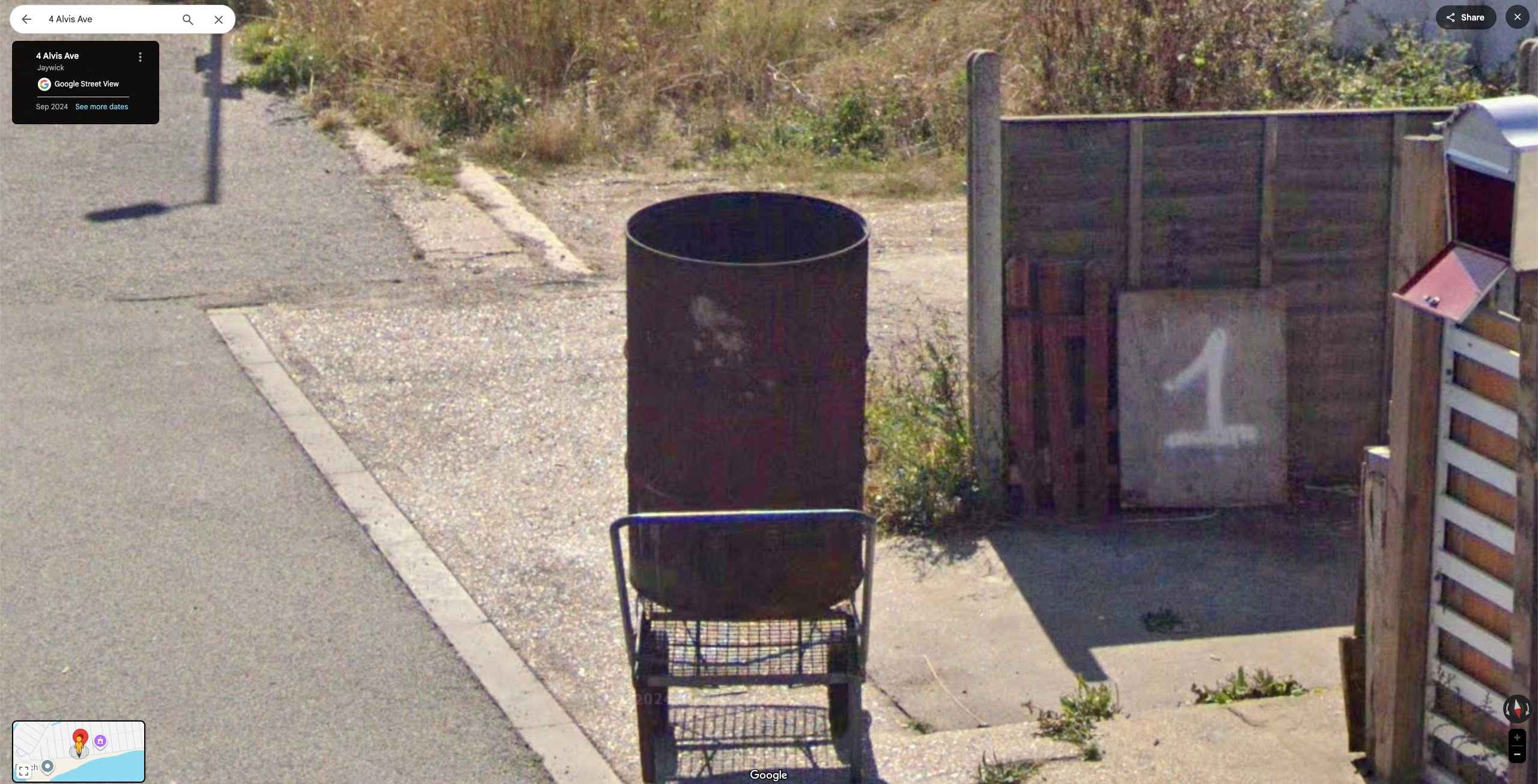 Ghostly face materializing in a can - STREETVIEWFUN