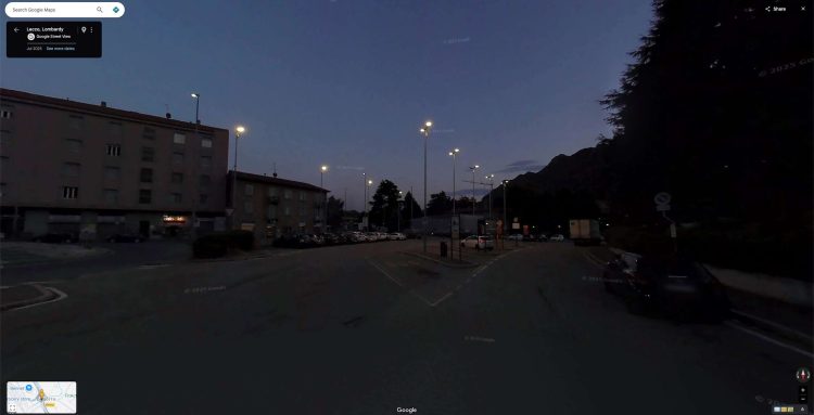 Lecco at night - STREETVIEWFUN