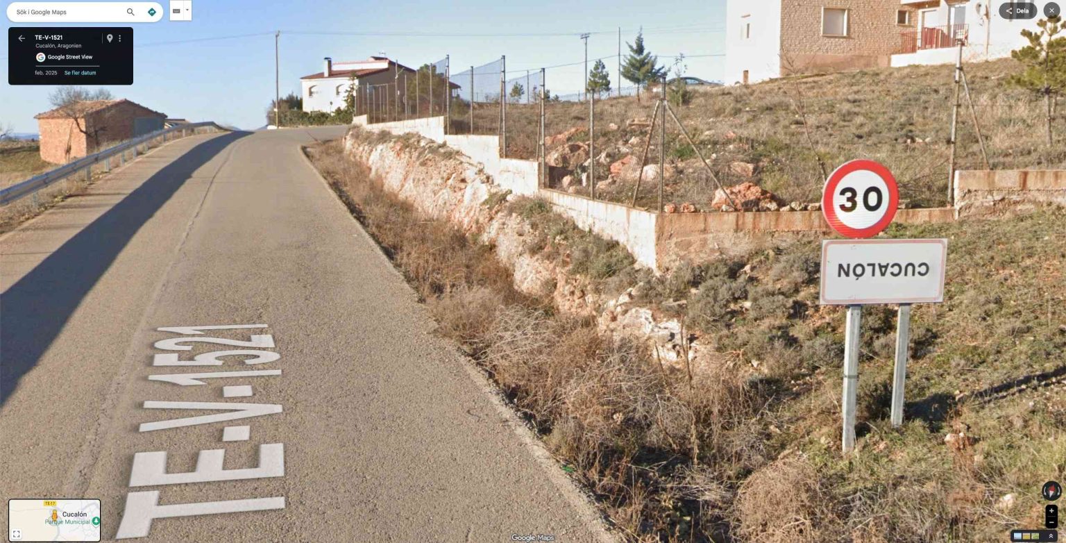 Upside down sign - STREETVIEWFUN